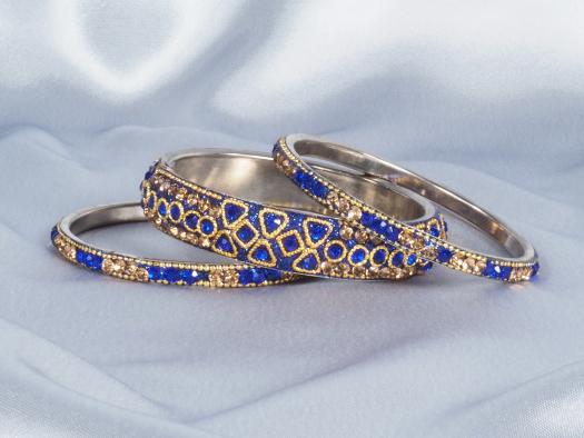What are Bangles? Traditional Indian Handjewellery explained - Leila ...