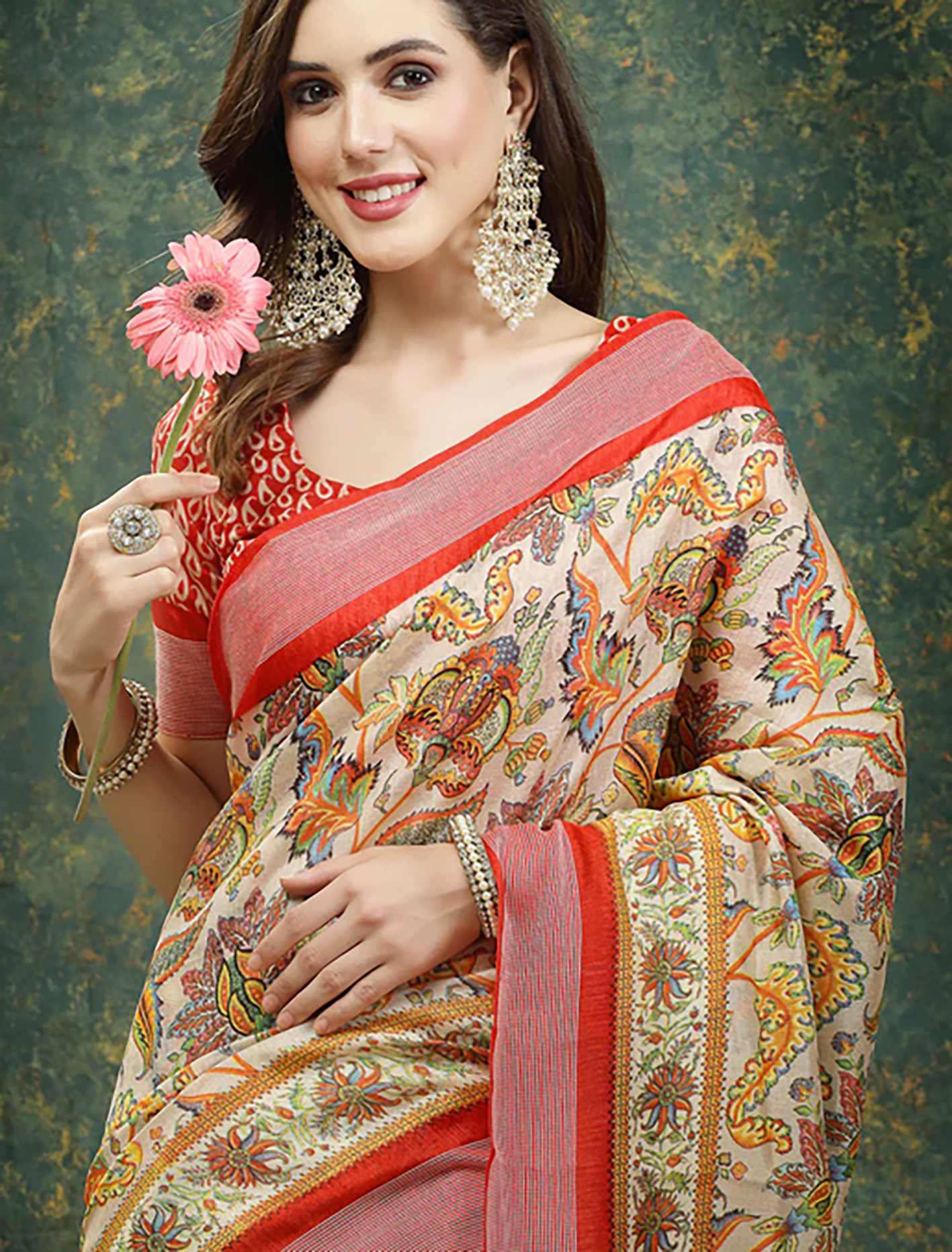 Traditionell indischer Sari in pflegeleichter Baumwollmischung | Online ...